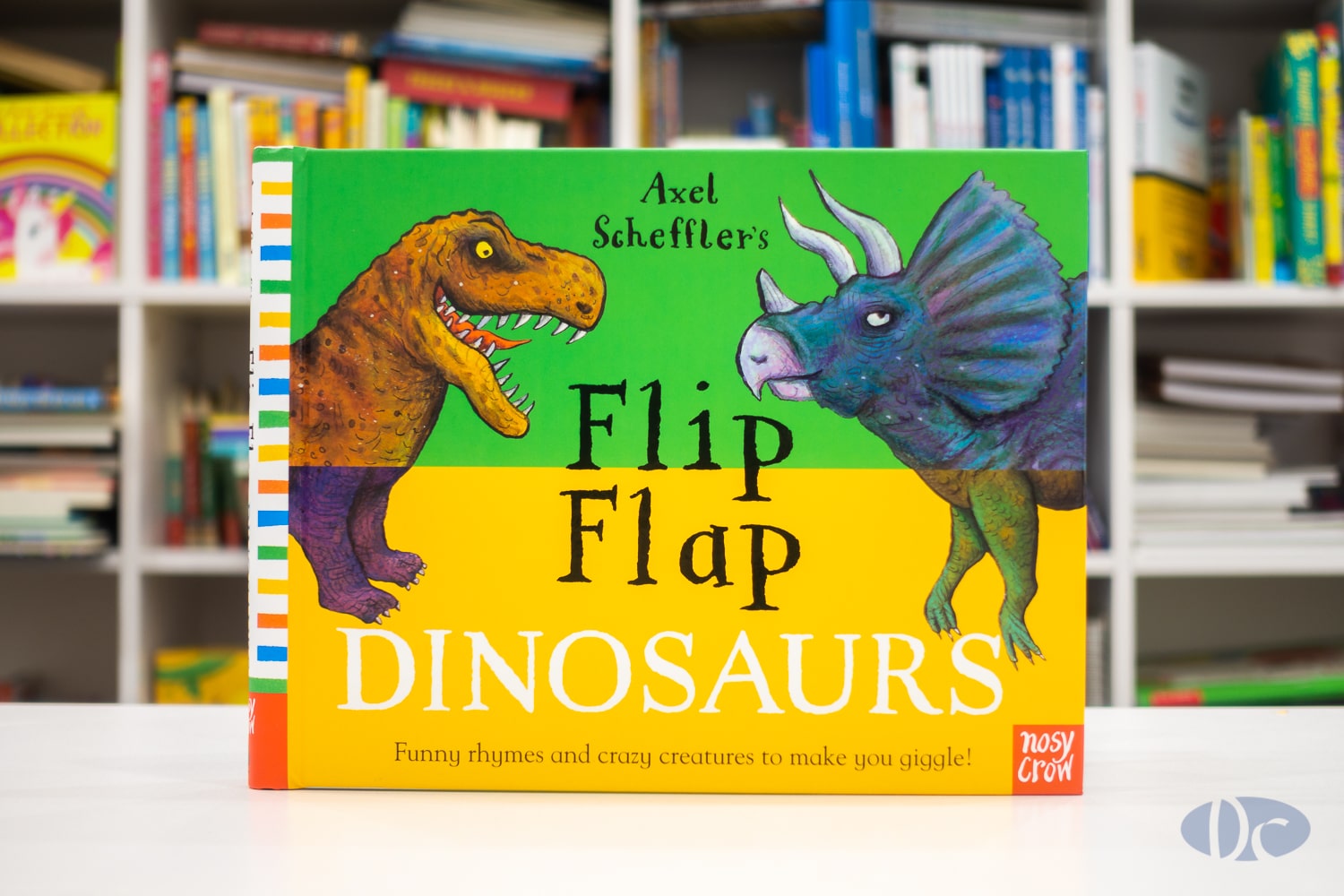 Flip Flap Dinosaurs: Wire-O Double Sided Board Book - Dream Colour Printing